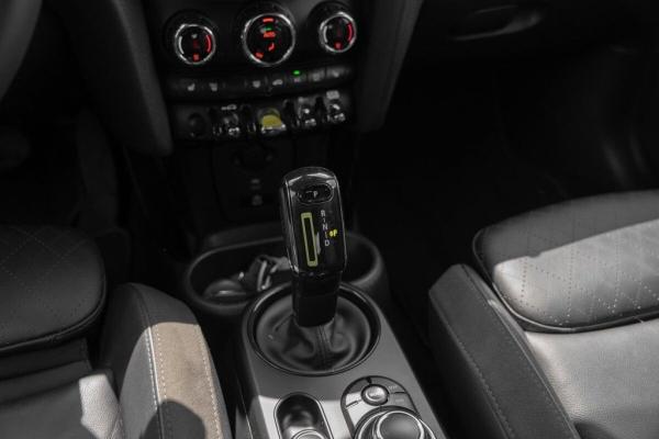 Белый Мини Cooper SE 2024 в Вильнюс, объемом двигателя 0.00 л и пробегом 10 тыс. км за 22450 €, фото 10 на AUTOMOTO.COM.LV