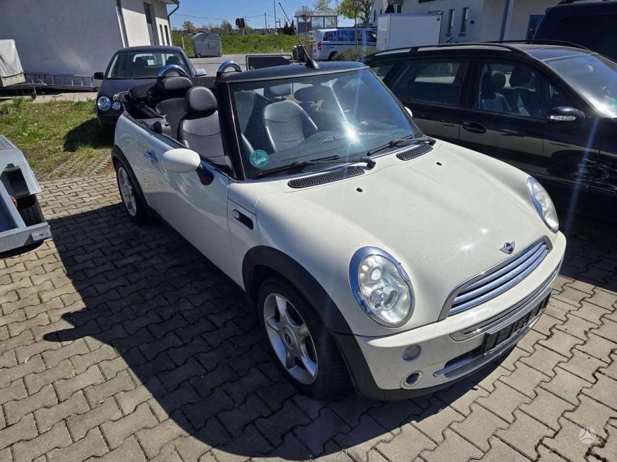 White MINI Cooper 2007 in Marijampole, with an engine capacity of 1.60 L and mileage of 190 thousand km for 2800 €, photo 4 on AUTOMOTO.COM.LV