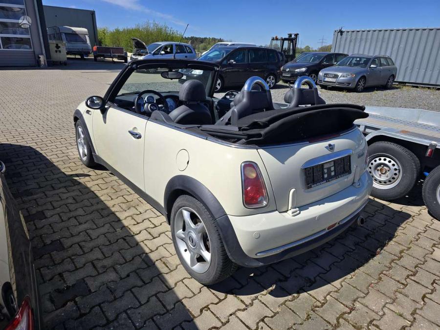 White MINI Cooper 2007 in Marijampole, with an engine capacity of 1.60 L and mileage of 190 thousand km for 2800 €, photo 5 on AUTOMOTO.COM.LV