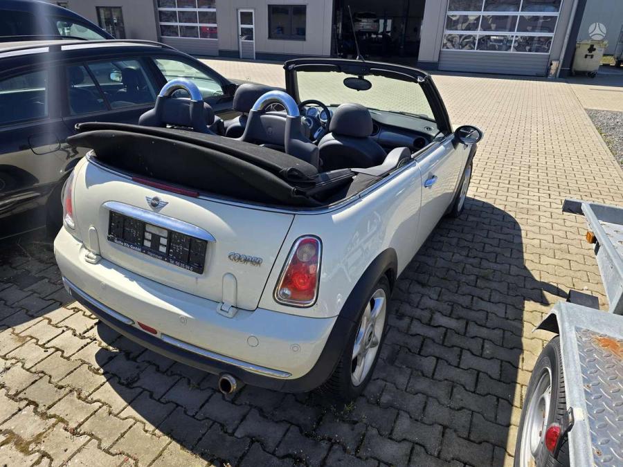White MINI Cooper 2007 in Marijampole, with an engine capacity of 1.60 L and mileage of 190 thousand km for 2800 €, photo 7 on AUTOMOTO.COM.LV