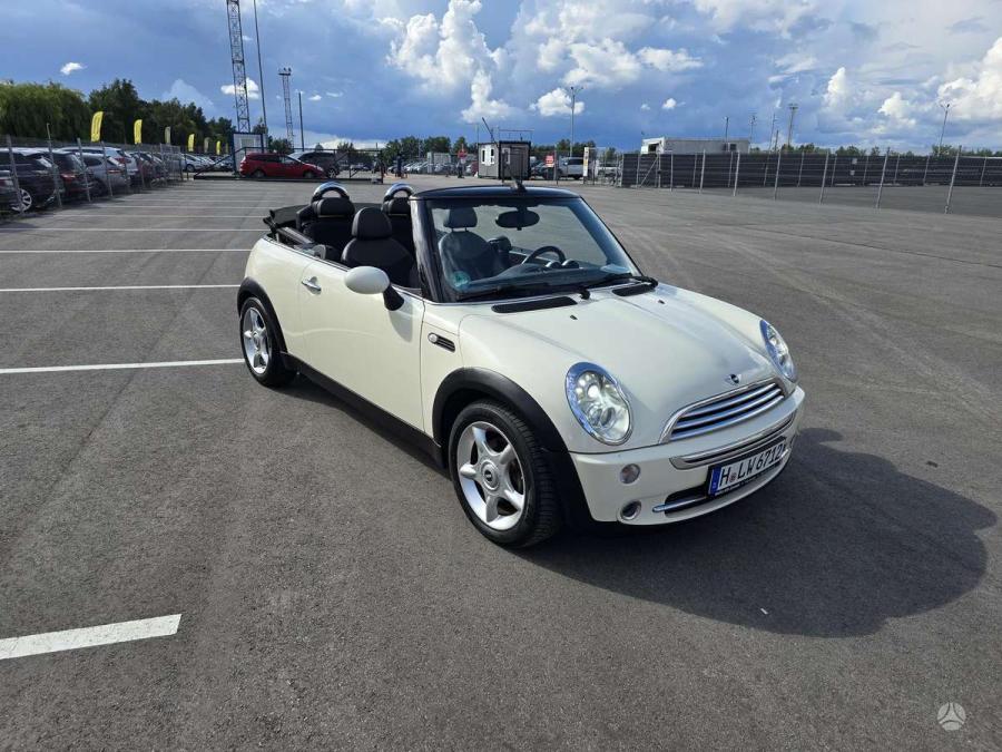 White MINI Cooper 2007 in Marijampole, with an engine capacity of 1.60 L and mileage of 190 thousand km for 2700 €, photo 1 on AUTOMOTO.COM.LV