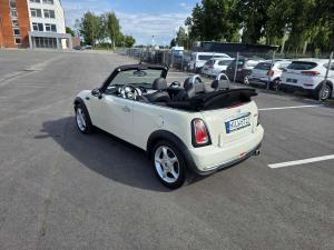 White MINI Cooper 2007 in Marijampole, with an engine capacity of 1.60 L and mileage of 190 thousand km for 2700 €, photo 5 on AUTOMOTO.COM.LV