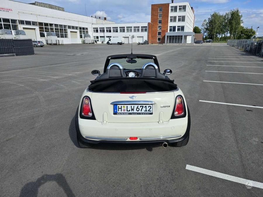 White MINI Cooper 2007 in Marijampole, with an engine capacity of 1.60 L and mileage of 190 thousand km for 2700 €, photo 6 on AUTOMOTO.COM.LV