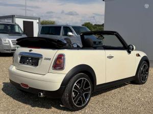 White MINI Cooper 2009 in Siauliai, with an engine capacity of 1.60 L and mileage of 132 thousand km for 4499 €, photo 5 on AUTOMOTO.COM.LV