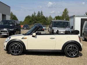 White MINI Cooper 2009 in Siauliai, with an engine capacity of 1.60 L and mileage of 132 thousand km for 4499 €, photo 8 on AUTOMOTO.COM.LV