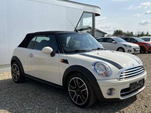 White MINI Cooper 2009 in Siauliai, with an engine capacity of 1.60 L and mileage of 132 thousand km for 4499 €, photo 11 on AUTOMOTO.COM.LV