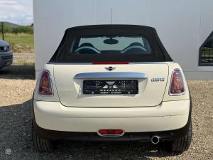 White MINI Cooper 2009 in Siauliai, with an engine capacity of 1.60 L and mileage of 132 thousand km for 4499 €, photo 14 on AUTOMOTO.COM.LV