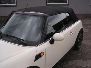 White MINI Cooper 2011 in Riga, with an engine capacity of 1.60 L and mileage of 182 thousand km for 5950 €, photo 10 on AUTOMOTO.COM.LV