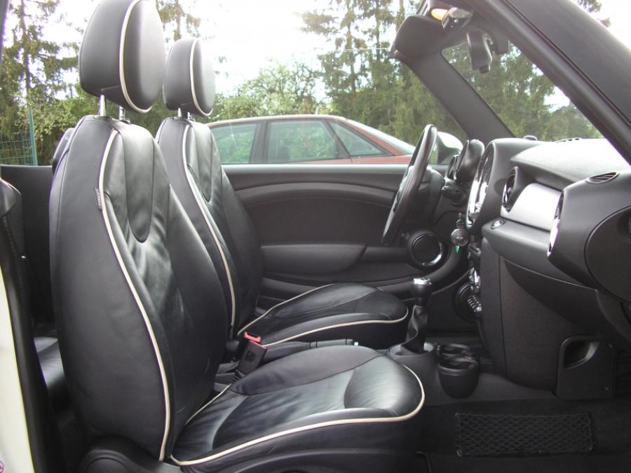 White MINI Cooper 2011 in Riga, with an engine capacity of 1.60 L and mileage of 182 thousand km for 5950 €, photo 17 on AUTOMOTO.COM.LV