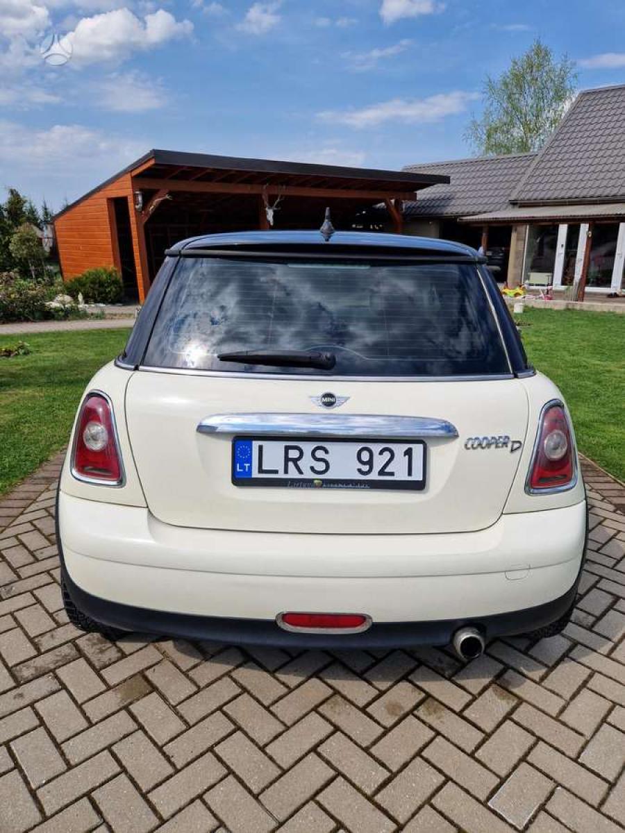 Balts MINI Cooper 2010 Molėtai, ar dzinēja tilpumu 1.56 L un nobraukumu 266 tūkst. km par 4500 €, foto 7 vietnē AUTOMOTO.COM.LV