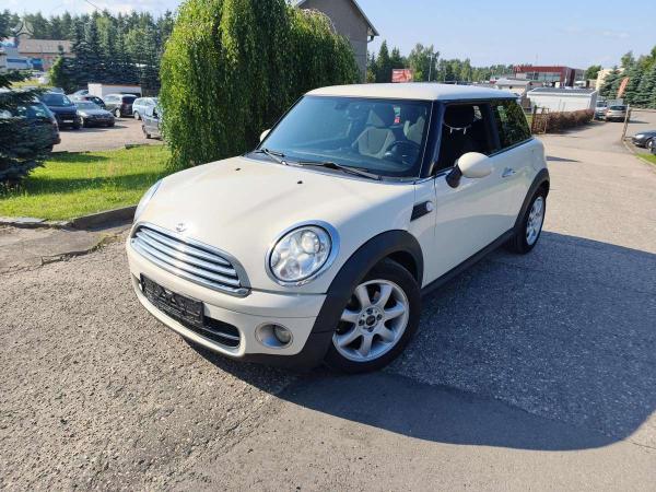 White MINI Cooper 2010 in Utena, with an engine capacity of 1.60 L and mileage of 191 thousand km for 3390 €, photo 2 on AUTOMOTO.COM.LV
