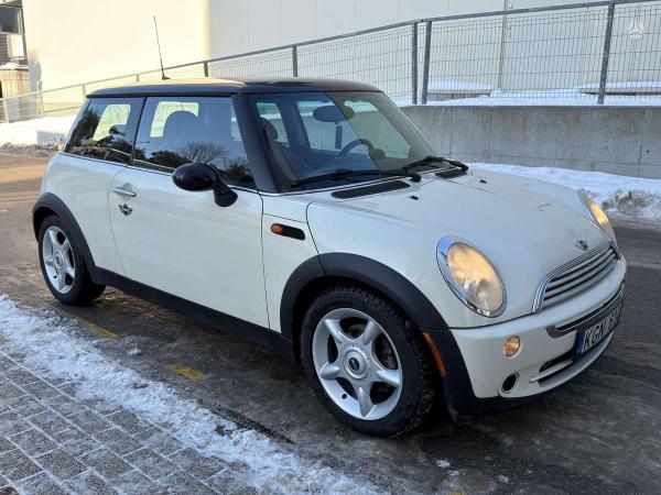 Balts MINI Cooper 2006 Viļņa, ar dzinēja tilpumu 1.60 L un nobraukumu 165 tūkst. km par 1500 €, foto 5 vietnē AUTOMOTO.COM.LV