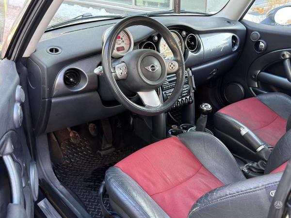 Balts MINI Cooper 2006 Viļņa, ar dzinēja tilpumu 1.60 L un nobraukumu 165 tūkst. km par 1500 €, foto 8 vietnē AUTOMOTO.COM.LV