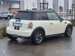 Balts MINI Cooper 2008 Rīga, ar dzinēja tilpumu 1.60 L un nobraukumu 187 tūkst. km par 2590 €, foto 4 vietnē AUTOMOTO.COM.LV