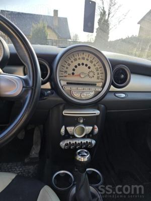 Balts MINI Cooper 2008 Rīga, ar dzinēja tilpumu 1.60 L un nobraukumu 305 tūkst. km par 2850 €, foto 7 vietnē AUTOMOTO.COM.LV