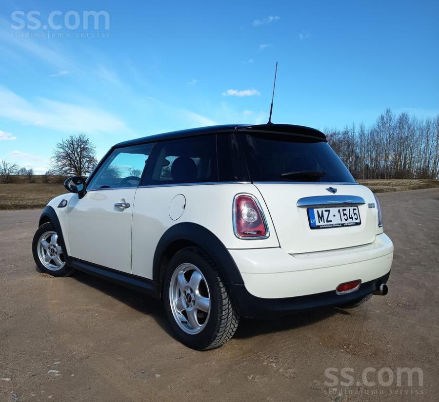Balts MINI Cooper 2008 Saldus, ar dzinēja tilpumu 1.60 L un nobraukumu 206 tūkst. km par 2500 €, foto 4 vietnē AUTOMOTO.COM.LV
