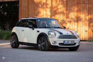 Balts MINI Cooper 2008 Palanga, ar dzinēja tilpumu 1.60 L un nobraukumu 150 tūkst. km par 4100 €, foto 3 vietnē AUTOMOTO.COM.LV