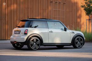 Balts MINI Cooper 2008 Palanga, ar dzinēja tilpumu 1.60 L un nobraukumu 150 tūkst. km par 4100 €, foto 6 vietnē AUTOMOTO.COM.LV
