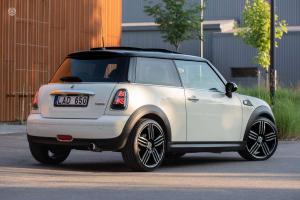 Balts MINI Cooper 2008 Palanga, ar dzinēja tilpumu 1.60 L un nobraukumu 150 tūkst. km par 4100 €, foto 7 vietnē AUTOMOTO.COM.LV