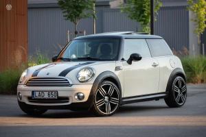 Balts MINI Cooper 2008 Palanga, ar dzinēja tilpumu 1.60 L un nobraukumu 150 tūkst. km par 4100 €, foto 10 vietnē AUTOMOTO.COM.LV