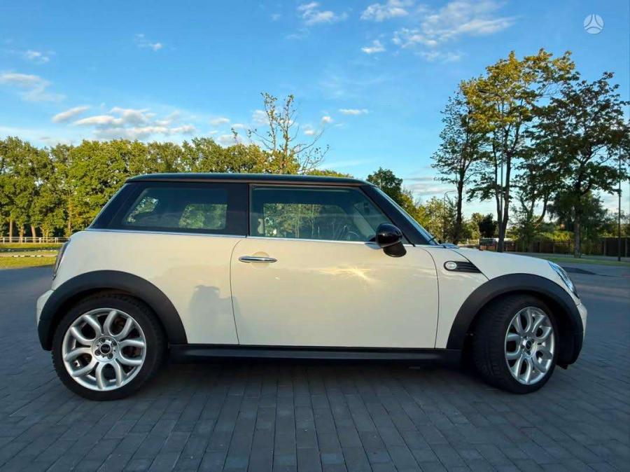 Balts MINI Cooper 2008 Kauņa, ar dzinēja tilpumu 1.60 L un nobraukumu 219 tūkst. km par 2200 €, foto 3 vietnē AUTOMOTO.COM.LV