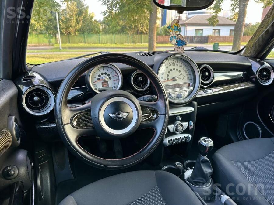 Balts MINI Cooper 2008 Jelgava, ar dzinēja tilpumu 1.60 L un nobraukumu 209 tūkst. km par 2150 €, foto 16 vietnē AUTOMOTO.COM.LV