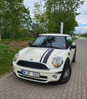 Balts MINI Cooper 2009 Šauļi, ar dzinēja tilpumu 1.60 L un nobraukumu 200 tūkst. km par 2750 €, foto 3 vietnē AUTOMOTO.COM.LV
