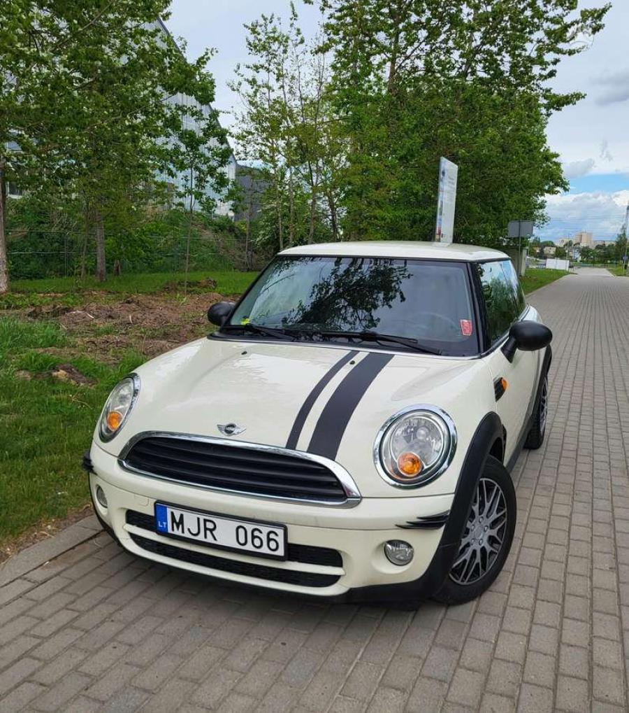 Balts MINI Cooper 2009 Šauļi, ar dzinēja tilpumu 1.60 L un nobraukumu 200 tūkst. km par 2750 €, foto 3 vietnē AUTOMOTO.COM.LV