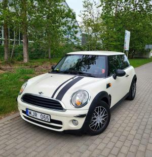 Balts MINI Cooper 2009 Šauļi, ar dzinēja tilpumu 1.60 L un nobraukumu 200 tūkst. km par 2750 €, foto 4 vietnē AUTOMOTO.COM.LV