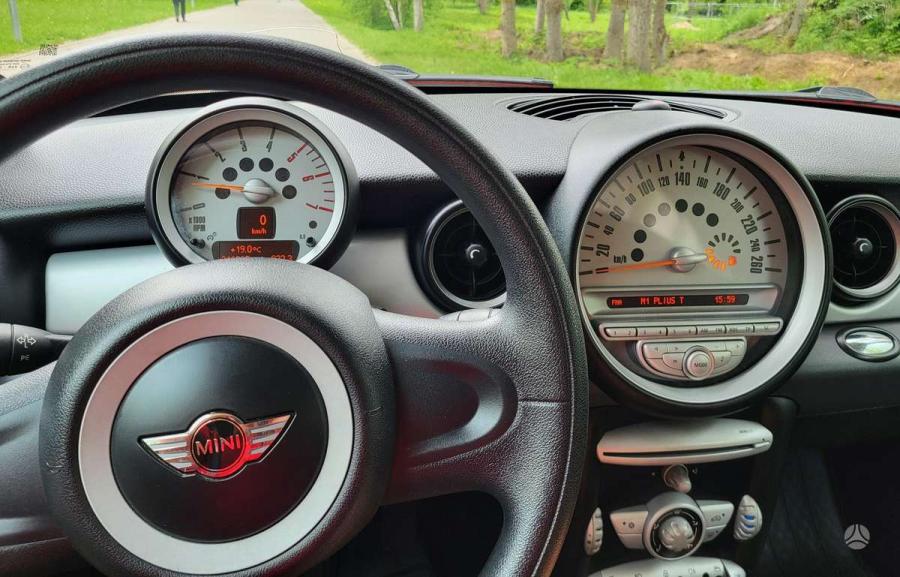 Balts MINI Cooper 2009 Šauļi, ar dzinēja tilpumu 1.60 L un nobraukumu 200 tūkst. km par 2750 €, foto 10 vietnē AUTOMOTO.COM.LV