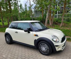 Balts MINI Cooper 2009 Šauļi, ar dzinēja tilpumu 1.60 L un nobraukumu 200 tūkst. km par 2750 €, foto 13 vietnē AUTOMOTO.COM.LV