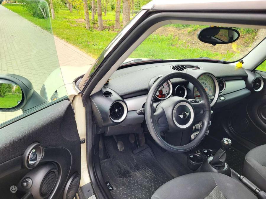 Balts MINI Cooper 2009 Šauļi, ar dzinēja tilpumu 1.60 L un nobraukumu 200 tūkst. km par 2750 €, foto 21 vietnē AUTOMOTO.COM.LV