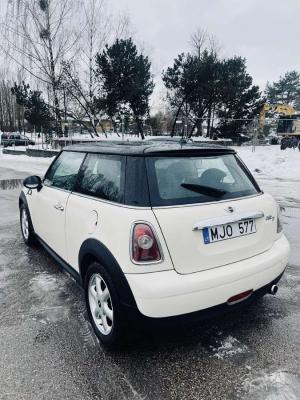 Balts MINI Cooper 2010 Kauņa, ar dzinēja tilpumu 1.56 L un nobraukumu 213 tūkst. km par 3550 €, foto 4 vietnē AUTOMOTO.COM.LV