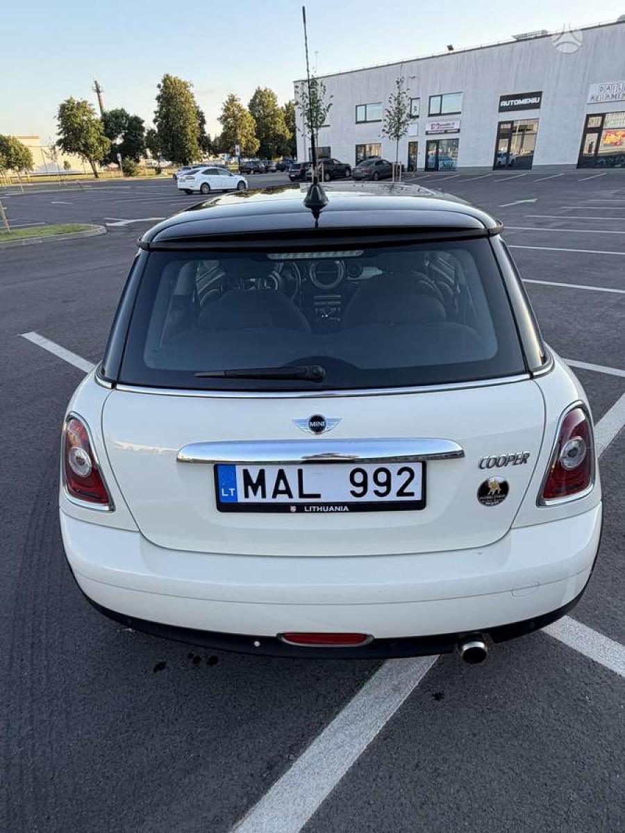 Balts MINI Cooper 2010 Kauņa, ar dzinēja tilpumu 1.60 L un nobraukumu 227 tūkst. km par 3700 €, foto 5 vietnē AUTOMOTO.COM.LV