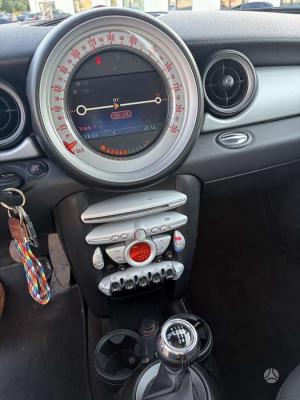 Balts MINI Cooper 2010 Kauņa, ar dzinēja tilpumu 1.60 L un nobraukumu 227 tūkst. km par 3700 €, foto 12 vietnē AUTOMOTO.COM.LV