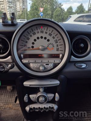 Balts MINI Cooper 2010 Rīga, ar dzinēja tilpumu 1.60 L un nobraukumu 246 tūkst. km par 3890 €, foto 12 vietnē AUTOMOTO.COM.LV