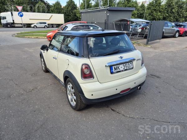 Balts MINI Cooper 2010 Rīga, ar dzinēja tilpumu 1.60 L un nobraukumu 246 tūkst. km par 3890 €, foto 8 vietnē AUTOMOTO.COM.LV
