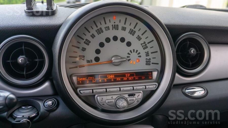 Balts MINI Cooper 2010 Rīga, ar dzinēja tilpumu 1.60 L un nobraukumu 246 tūkst. km par 2990 €, foto 16 vietnē AUTOMOTO.COM.LV