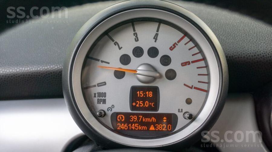 Balts MINI Cooper 2010 Rīga, ar dzinēja tilpumu 1.60 L un nobraukumu 246 tūkst. km par 2990 €, foto 22 vietnē AUTOMOTO.COM.LV