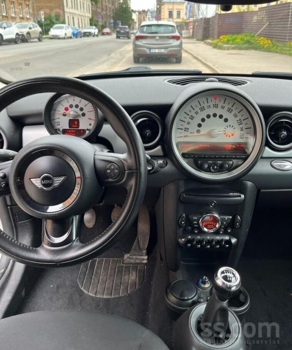 Balts MINI Cooper 2012 Rīga, ar dzinēja tilpumu 1.60 L un nobraukumu 183 tūkst. km par 3700 €, foto 7 vietnē AUTOMOTO.COM.LV