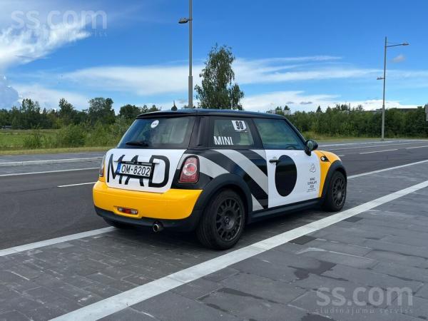 Balts MINI Cooper 2012 Rīga, ar dzinēja tilpumu 1.60 L un nobraukumu 183 tūkst. km par 4300 €, foto 6 vietnē AUTOMOTO.COM.LV