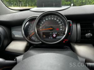 White MINI Cooper 2015 in Riga, with an engine capacity of 1.50 L and mileage of 87 thousand km for 9950 €, photo 9 on AUTOMOTO.COM.LV