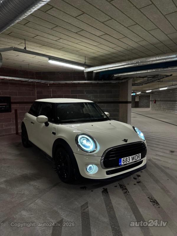 White MINI Cooper 2020 in Tallinn, with an engine capacity of 1.50 L and mileage of 53 thousand km for 18900 €, photo 1 on AUTOMOTO.COM.LV