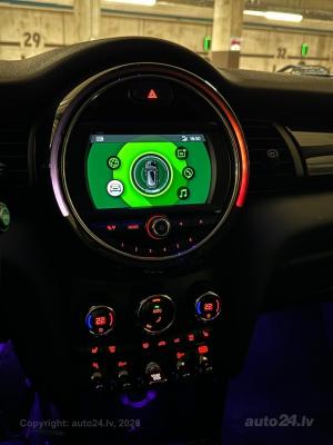 Balts MINI Cooper 2020 Tallina, ar dzinēja tilpumu 1.50 L un nobraukumu 53 tūkst. km par 18900 €, foto 8 vietnē AUTOMOTO.COM.LV