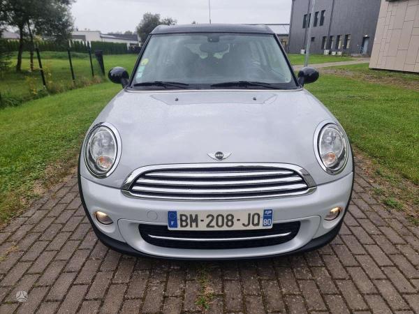 White MINI Cooper 2011 in Taurage, with an engine capacity of 1.60 L and mileage of 254 thousand km for 3700 €, photo 3 on AUTOMOTO.COM.LV