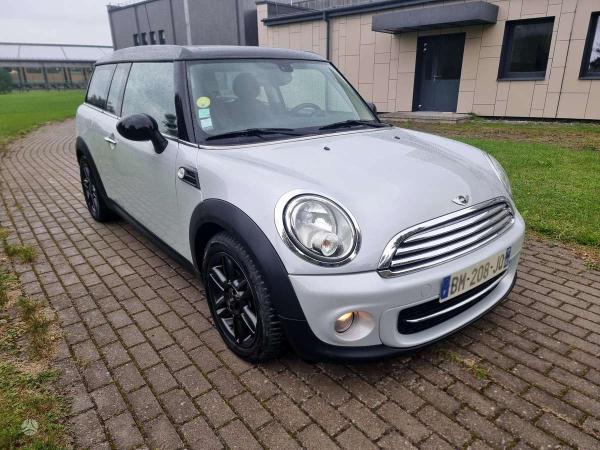 White MINI Cooper 2011 in Taurage, with an engine capacity of 1.60 L and mileage of 254 thousand km for 3700 €, photo 4 on AUTOMOTO.COM.LV