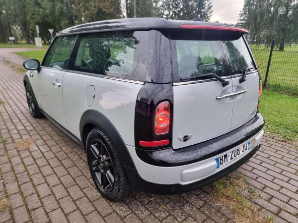 White MINI Cooper 2011 in Taurage, with an engine capacity of 1.60 L and mileage of 254 thousand km for 3700 €, photo 8 on AUTOMOTO.COM.LV