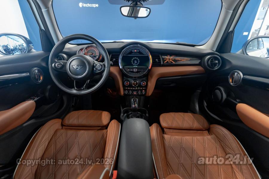 White MINI Cooper 2019 in Tallinn, with an engine capacity of 1.50 L and mileage of 58 thousand km for 17900 €, photo 8 on AUTOMOTO.COM.LV