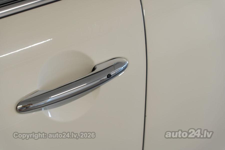 White MINI Cooper 2019 in Tallinn, with an engine capacity of 1.50 L and mileage of 58 thousand km for 17900 €, photo 15 on AUTOMOTO.COM.LV