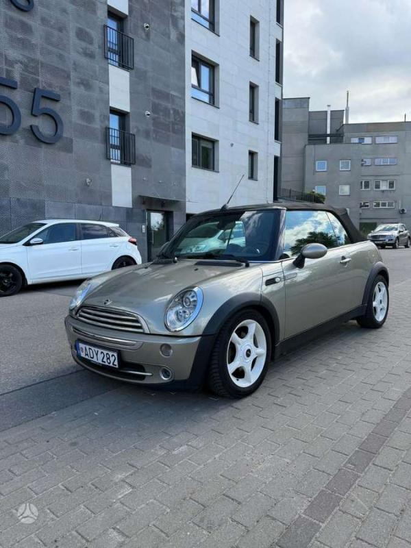 Yellow MINI Cooper 2007 in Vilnius, with an engine capacity of 1.60 L and mileage of 201 thousand km for 3400 €, photo 2 on AUTOMOTO.COM.LV